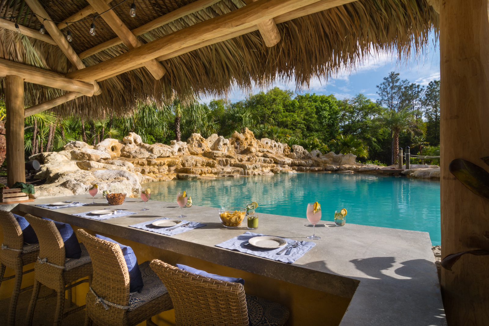 Seminole Tiki Huts - We are the leading Tiki Hut builder with over 25 ...